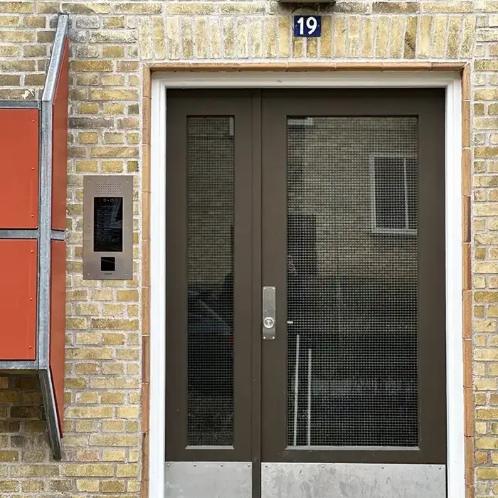 IP dørtelefoni med app ved Flakholmen i Vanløse | Scantron A/S